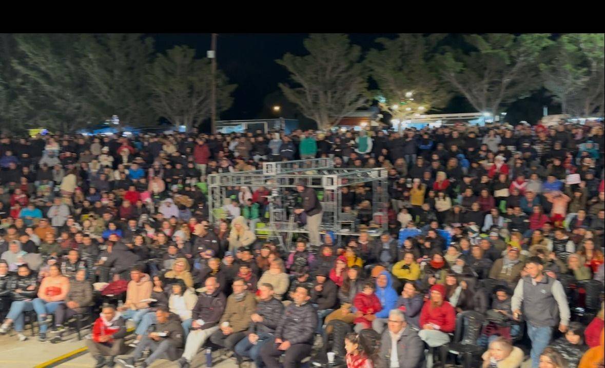 Gran inicio de temporada en Playa Unión con el Telebingo Chubutense ...
